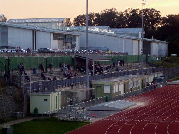 Stade Guildford Spectrum Athletics Stadium - Mon Match